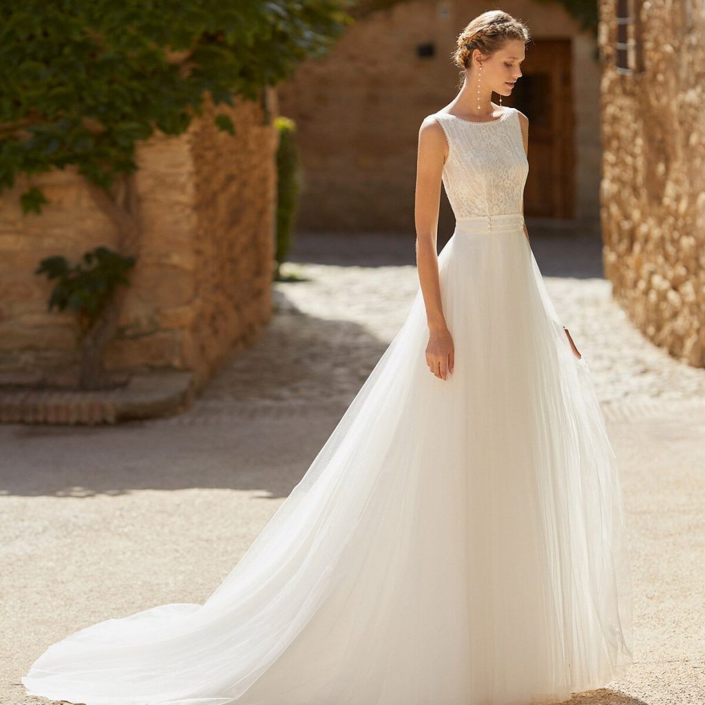 Finde dein A-Linien-Brautkleid in Coesfeld bei Münster - Brautmode Bäumer